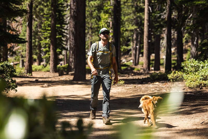 6 Best Men's Hiking Outfits For Your Next Adventure