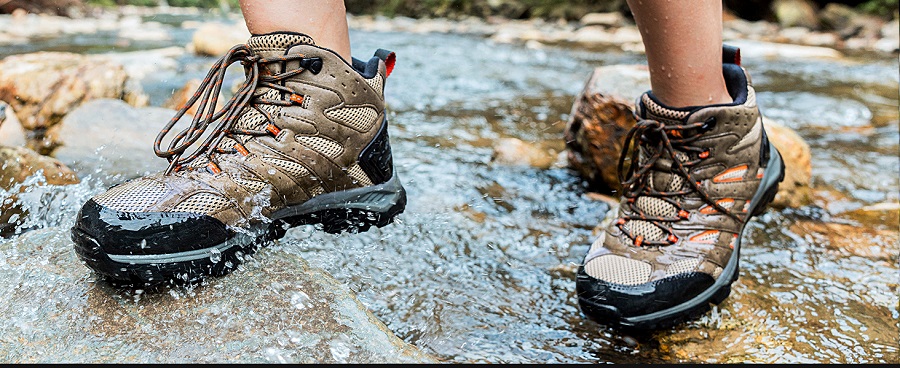 5 Types Of Waterproof Hiking Boots You Can Wear To Trek Fearlessly